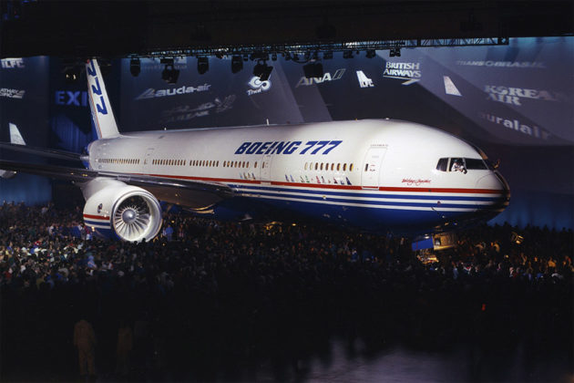 Первый произведенный Boeing 777 отправили в авиационный музей